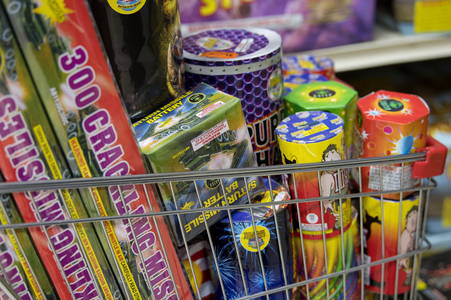 Fireworks sales up ahead of New Year's Eve - WOAY-TV