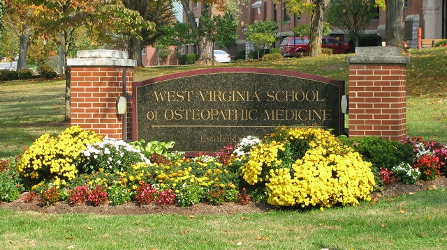 WVSOM cancels graduation ceremony - WOAY-TV