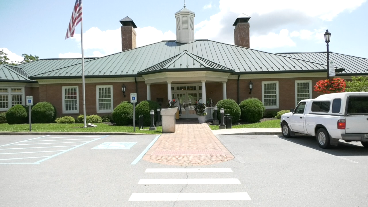 Greenbrier County Public Library partners on downtown Story Walk - WOAY-TV