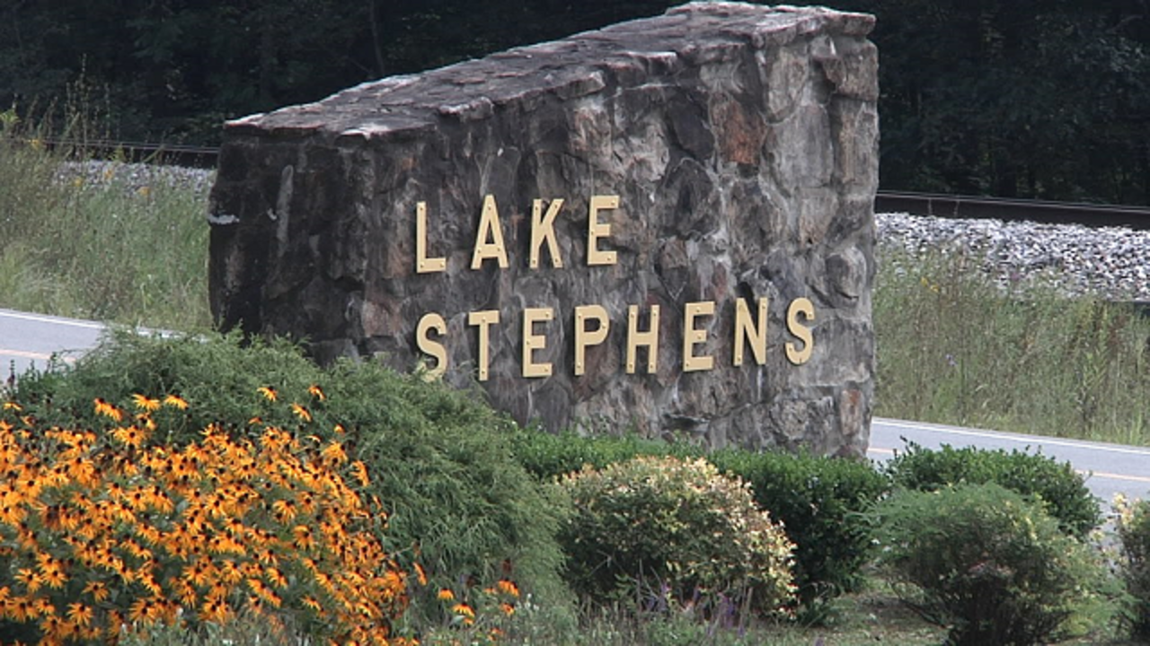 LAKE-STEPHENS.png