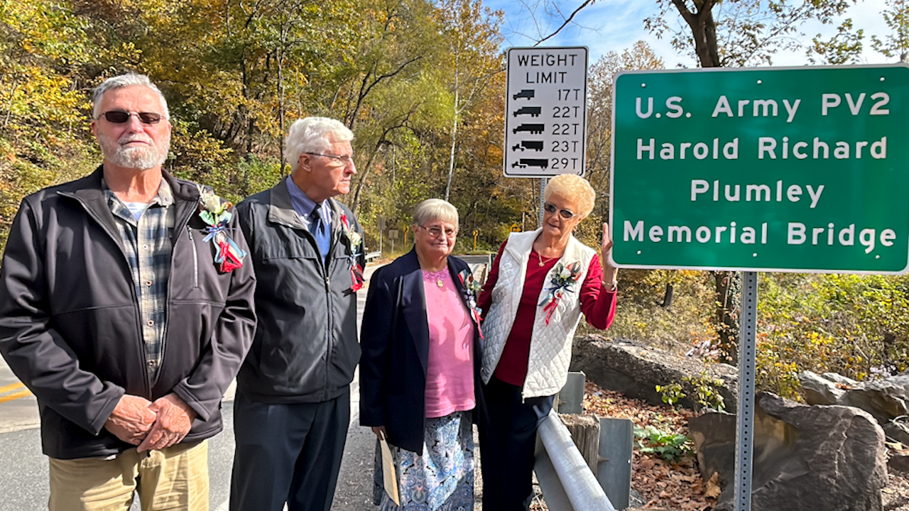 PV2 Harold Plumley honored with bridge in his name - WOAY-TV