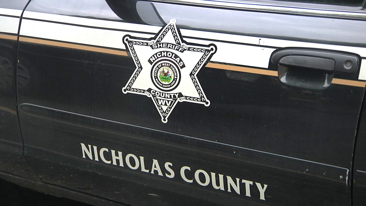 Nicholas County deputy pleads guilty to child pornography charges - WOAY-TV