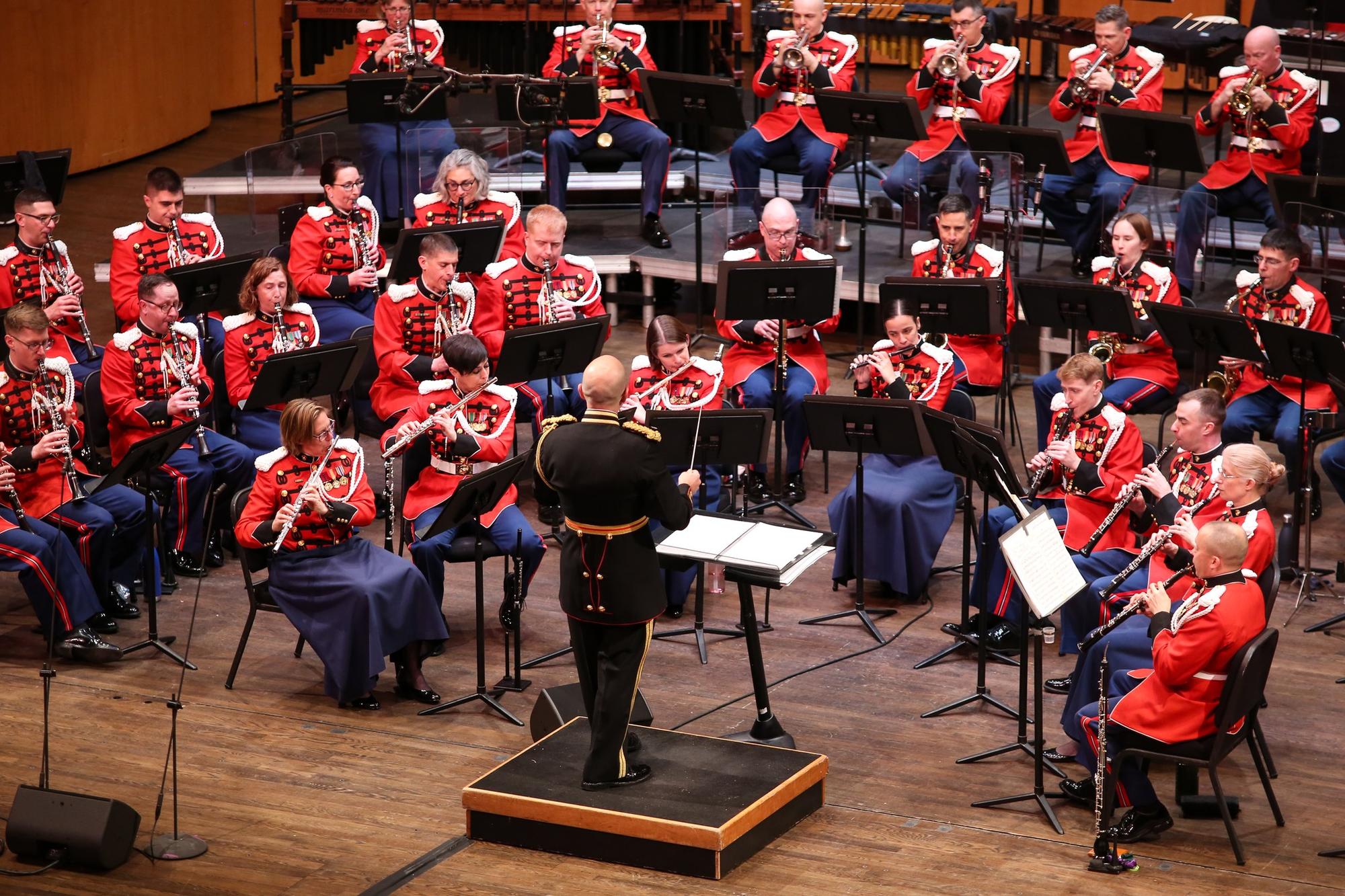 U.S. Marine Band performing free concert on October 2 in Beckley - WOAY-TV