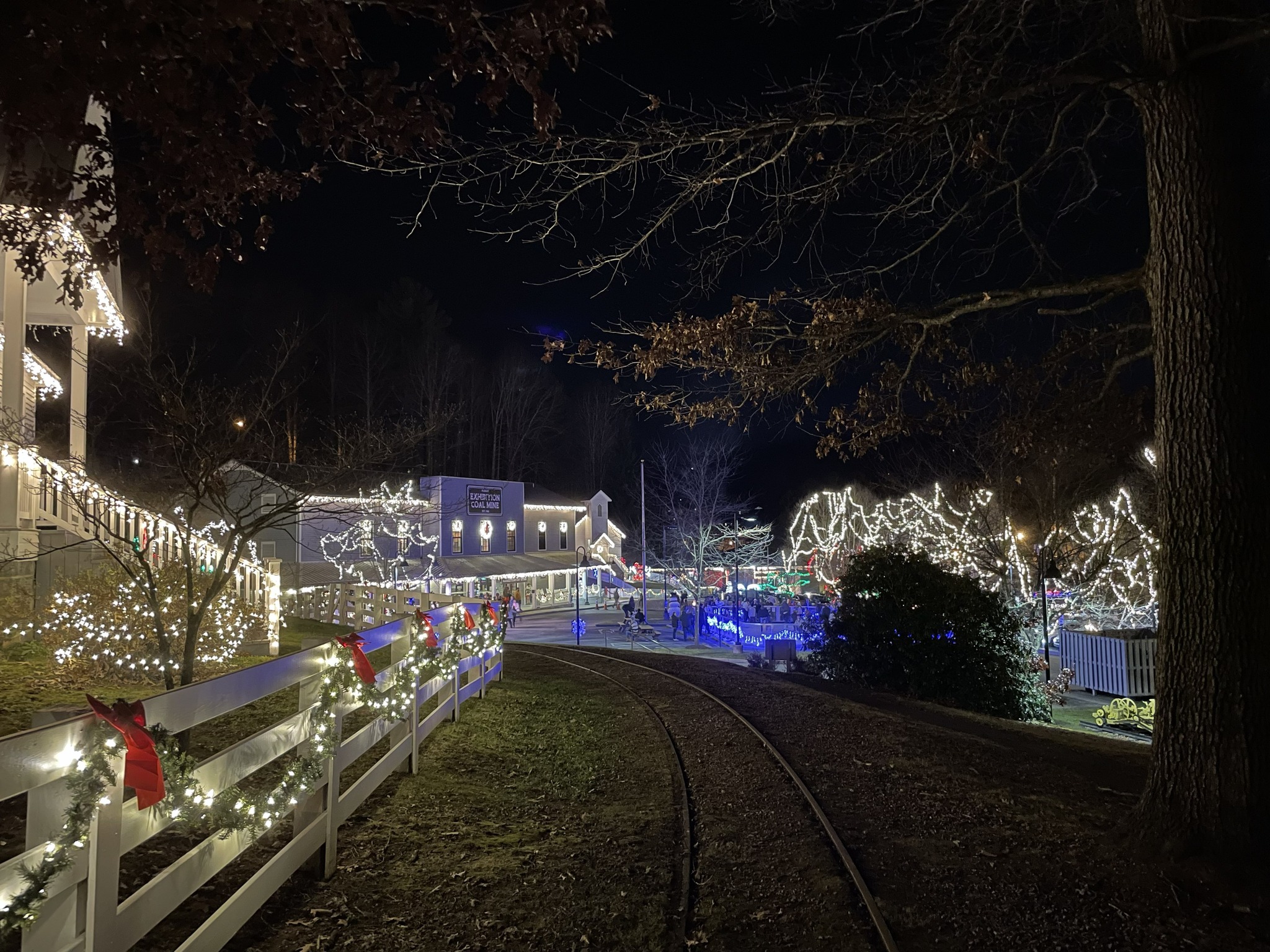 Appalachian Coal Town Christmas kicks off at Beckley Exhibition Coal ...