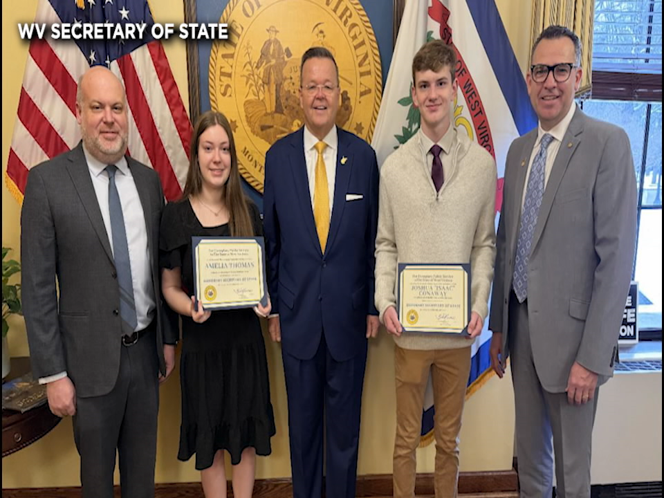Two Raleigh County students named honorary Secretaries of State - WOAY-TV